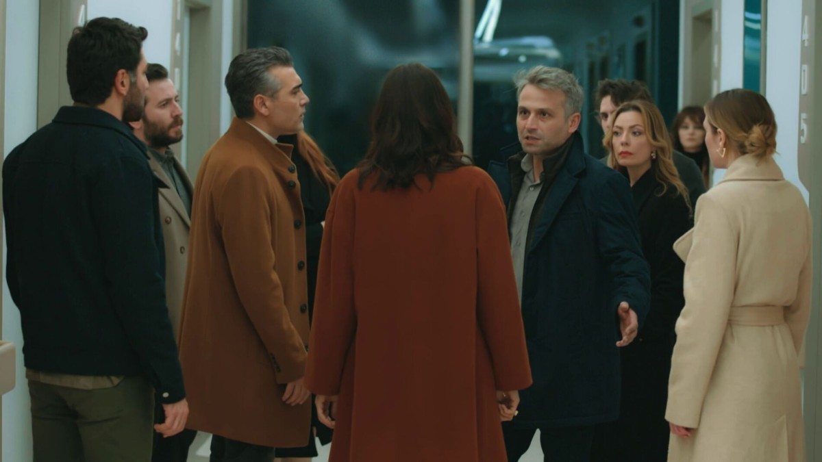 Infiel, la serie - La confesión de Ali que deja a Ipek sin palabras ...